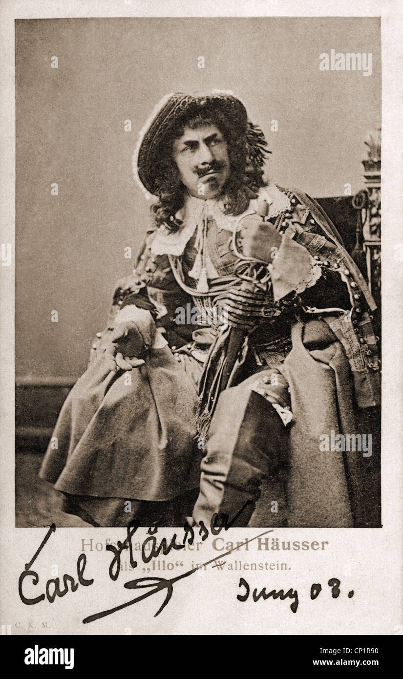 Haeusser, Carl, * 1842, German actor, half length, as "Illo" in the ...