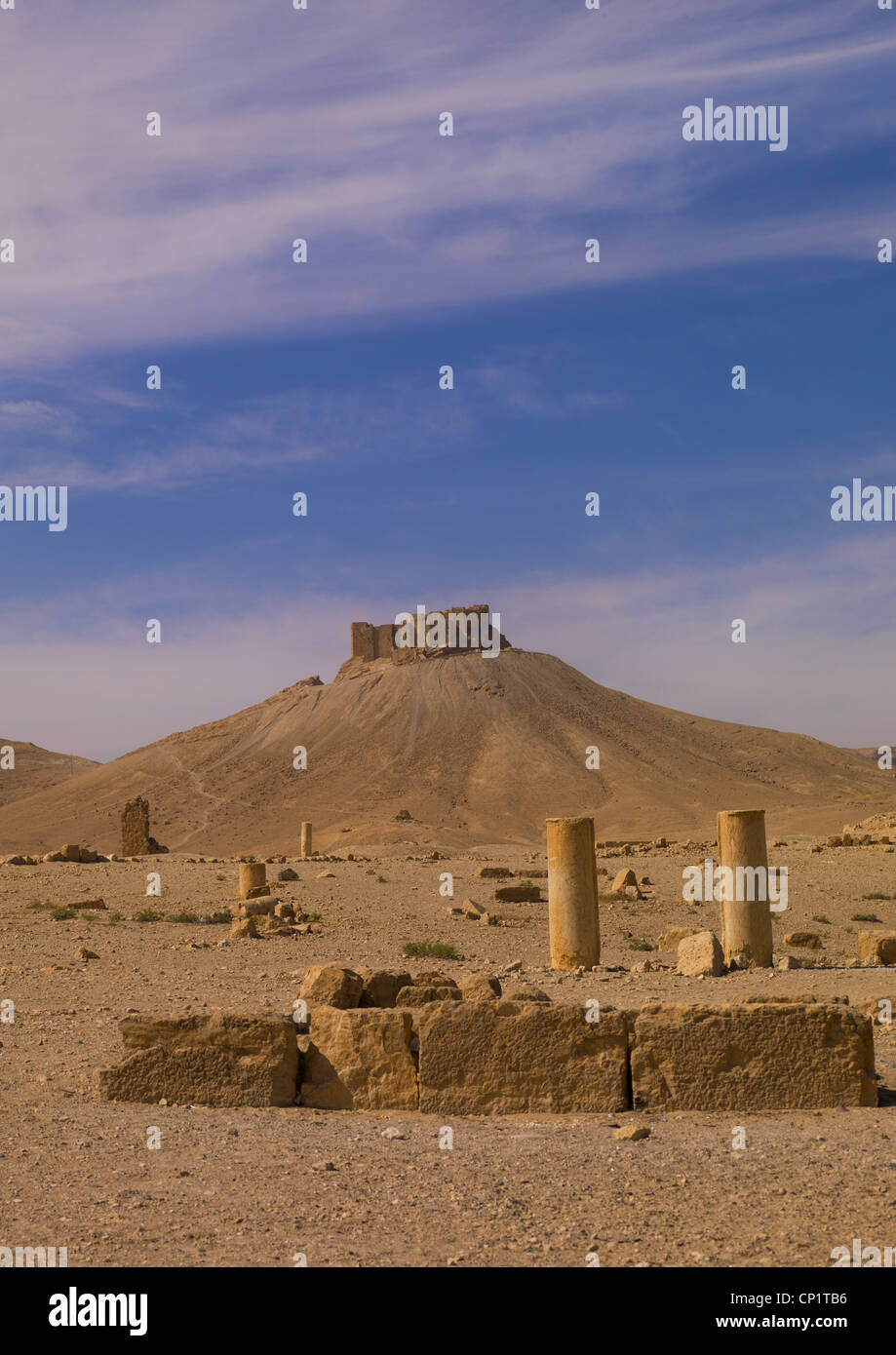 Hilltop Fort In The Ancient Roman city of Palmyra, Syria Stock Photo ...