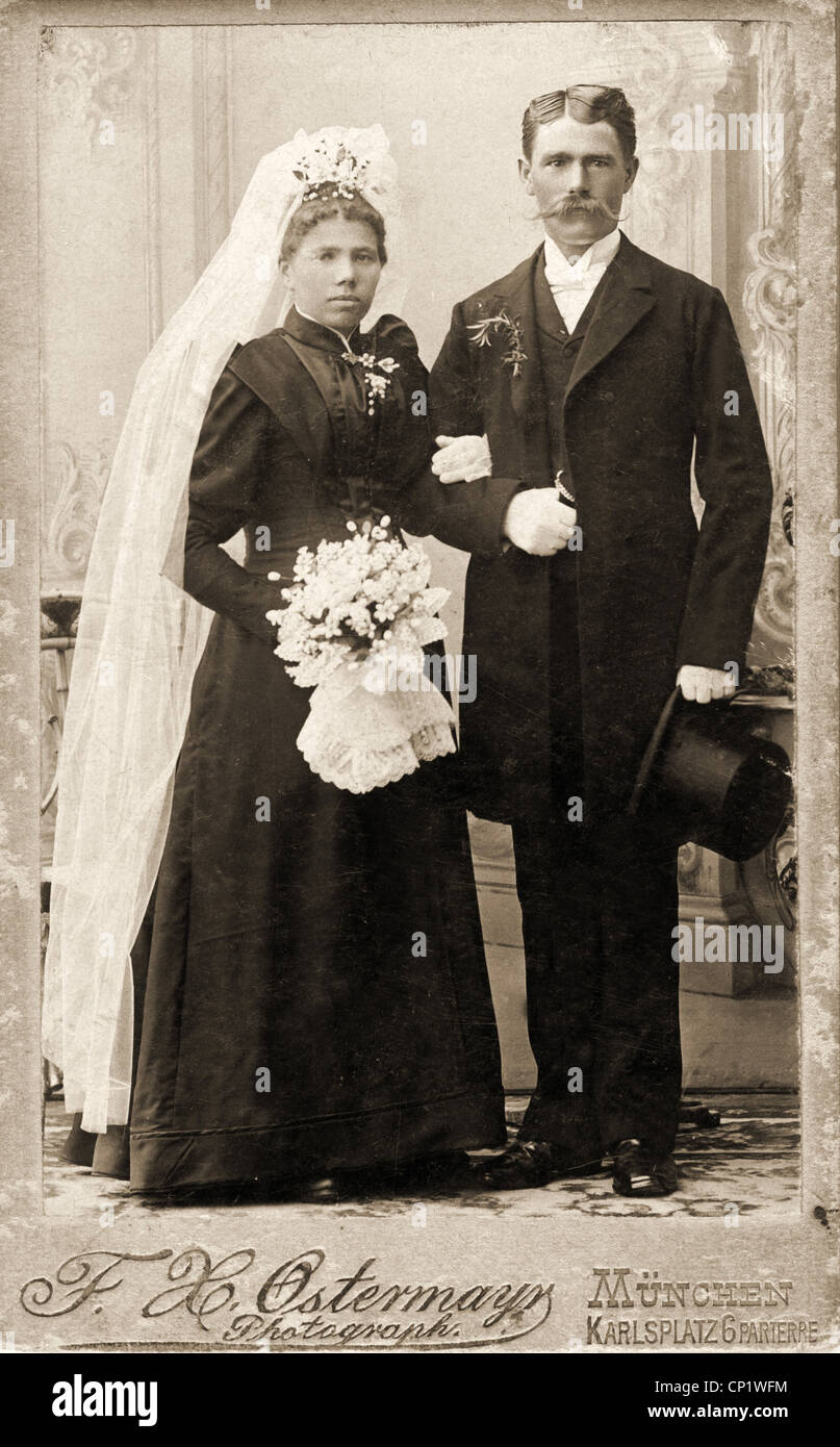 Hat veil 1900s hi-res stock photography and images - Alamy