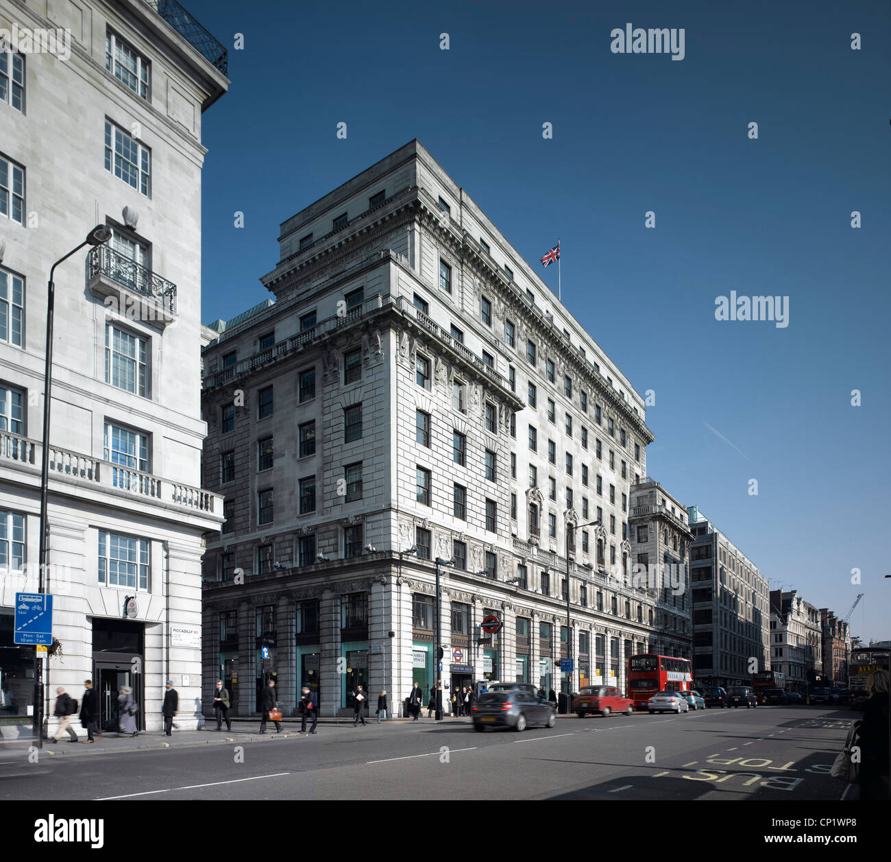 Devonshire Square Office High Resolution Stock Photography and Images ...