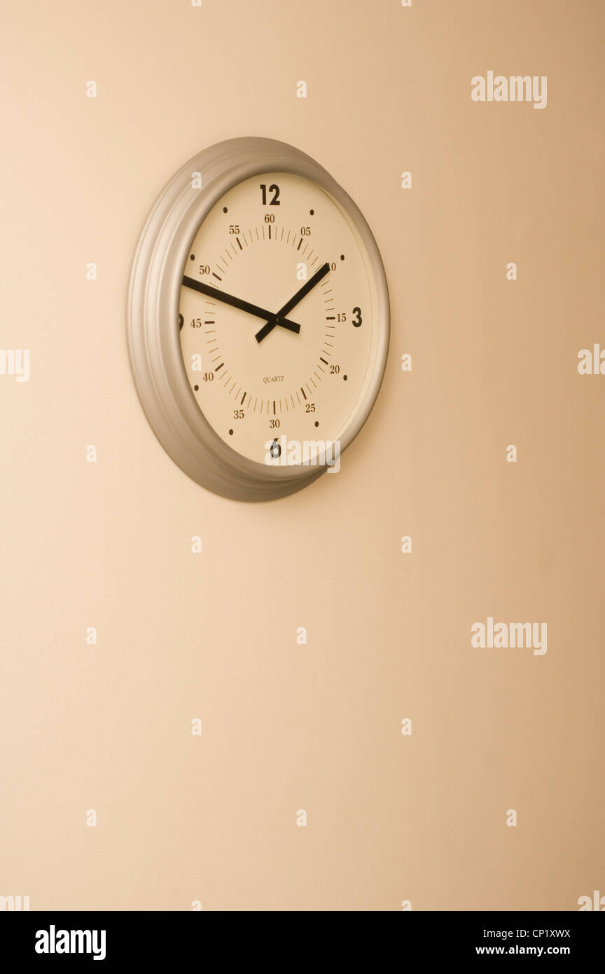 Clock face details hi-res stock photography and images - Alamy