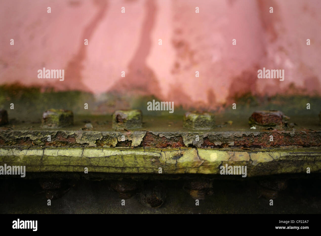 Rusty edge of metal sheeting Stock Photo - Alamy