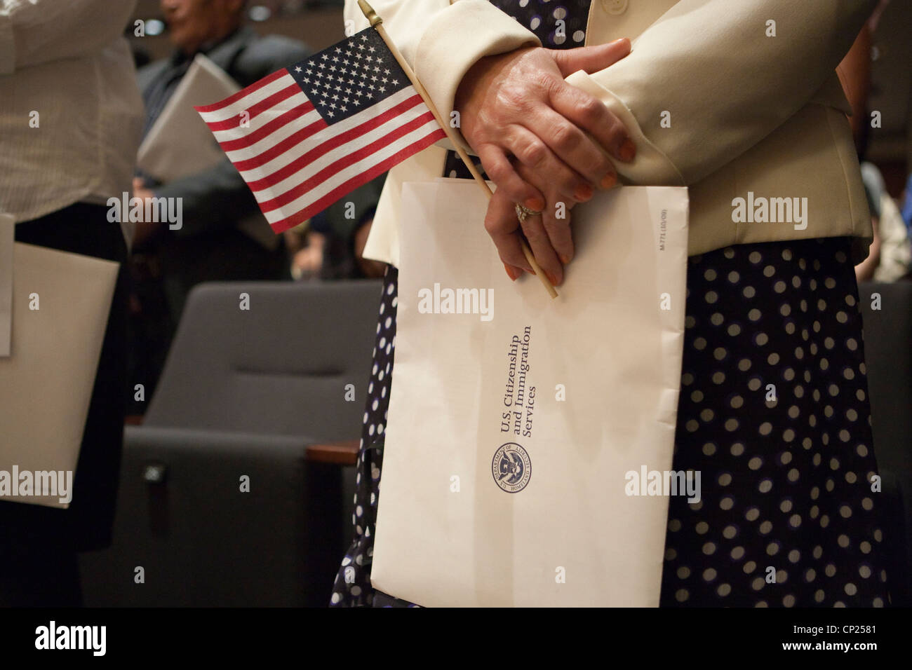 Hundreds become U.S citizens during a naturalization ceremony held in ...