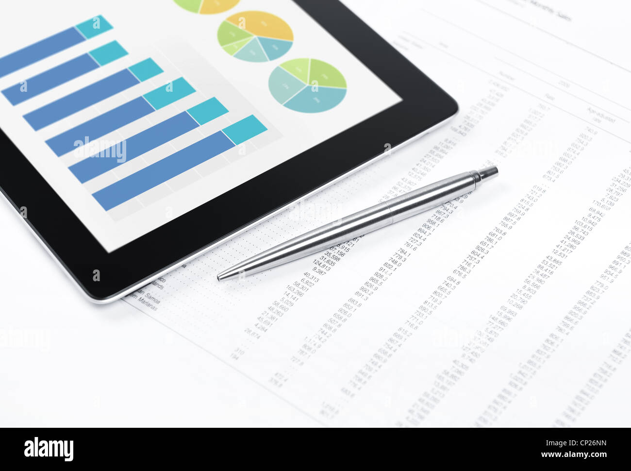 Digital tablet showing charts hi-res stock photography and images - Alamy