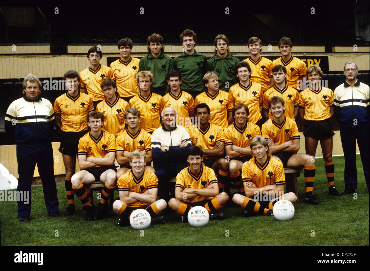 Wolverhampton Wanderers football team 1985 with manager Sammy Chapman ...