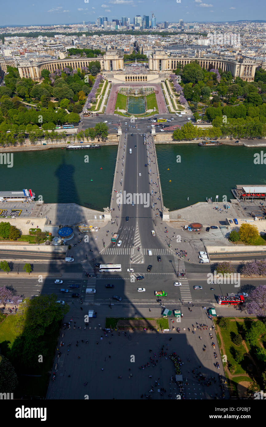 Paris skyline bridge over hi-res stock photography and images - Alamy