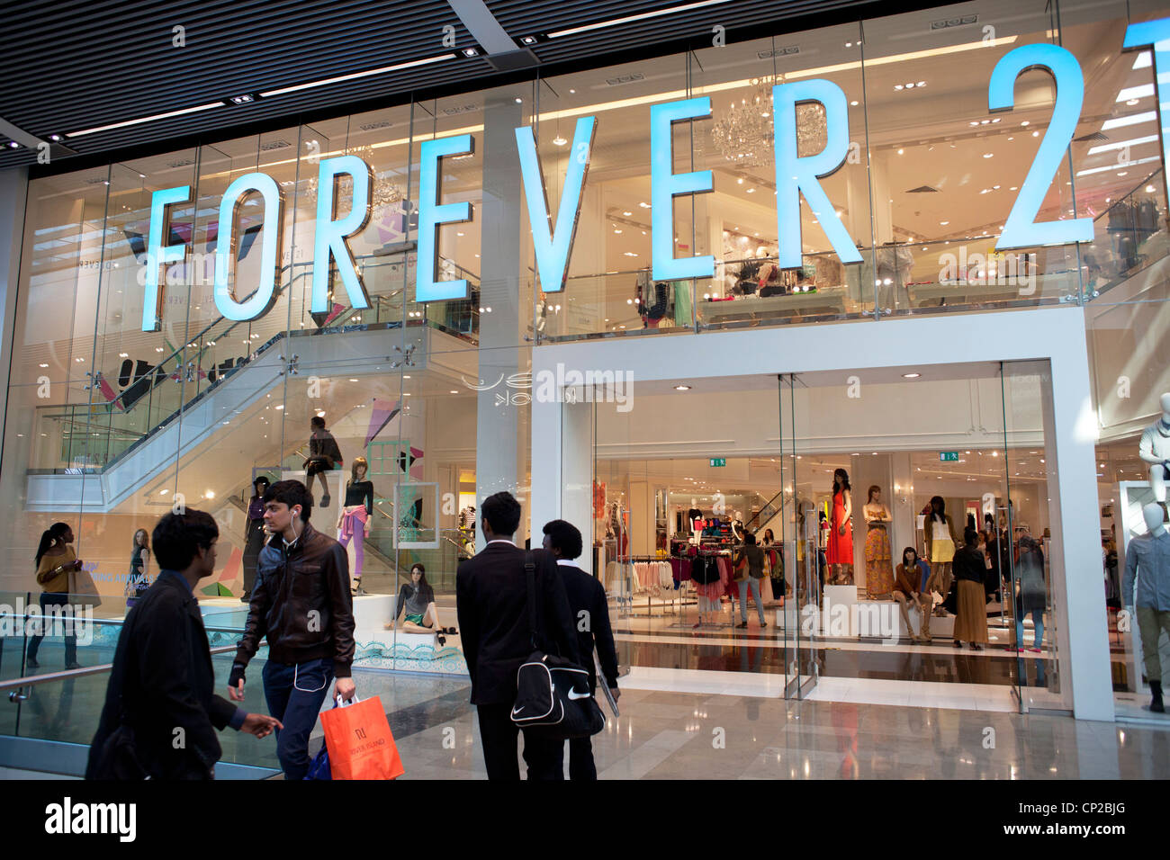Shoppers inside Westfield Shopping Centre, Stratford, London, UK Stock ...