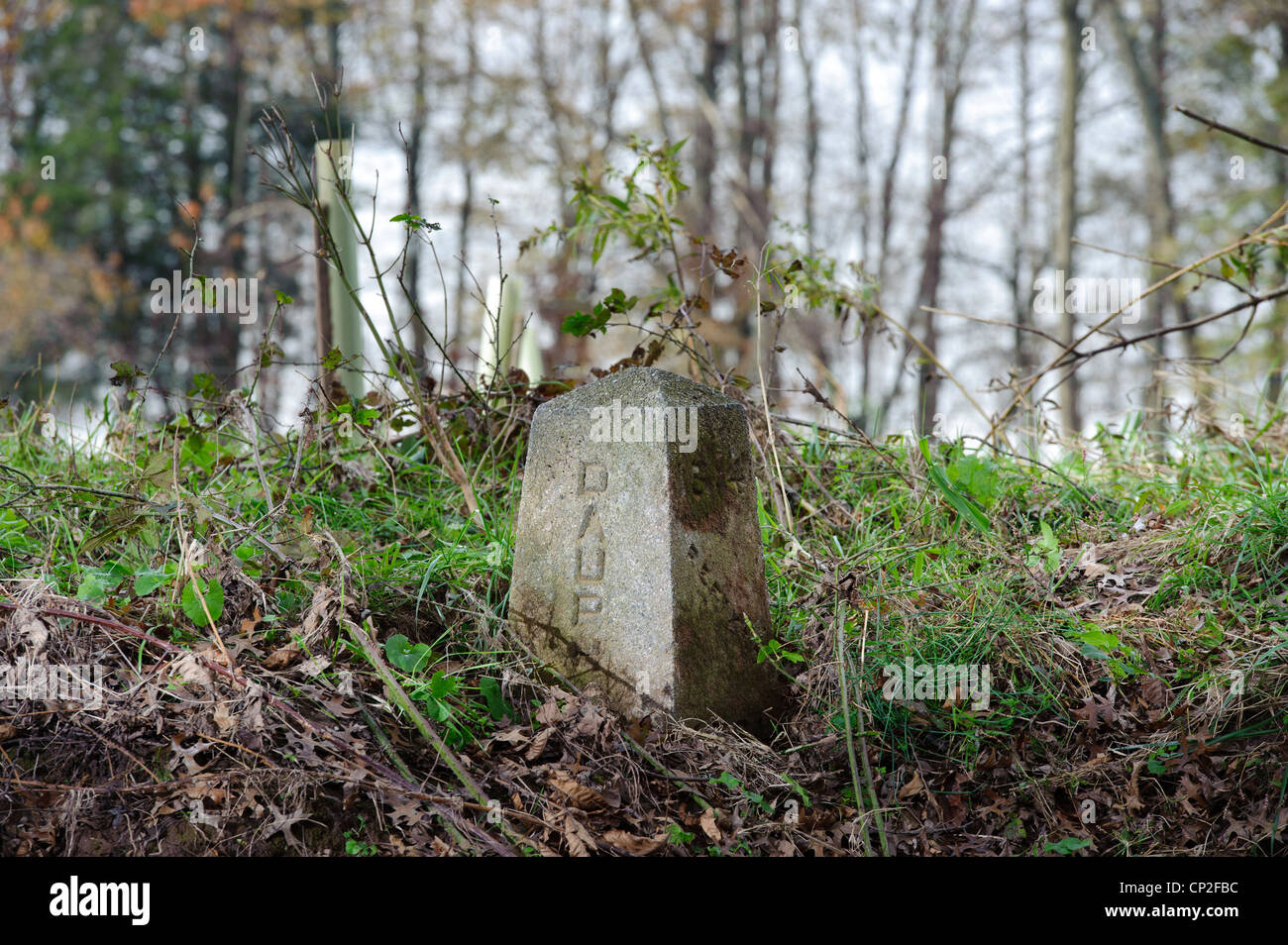 Border marker stone hi-res stock photography and images - Alamy