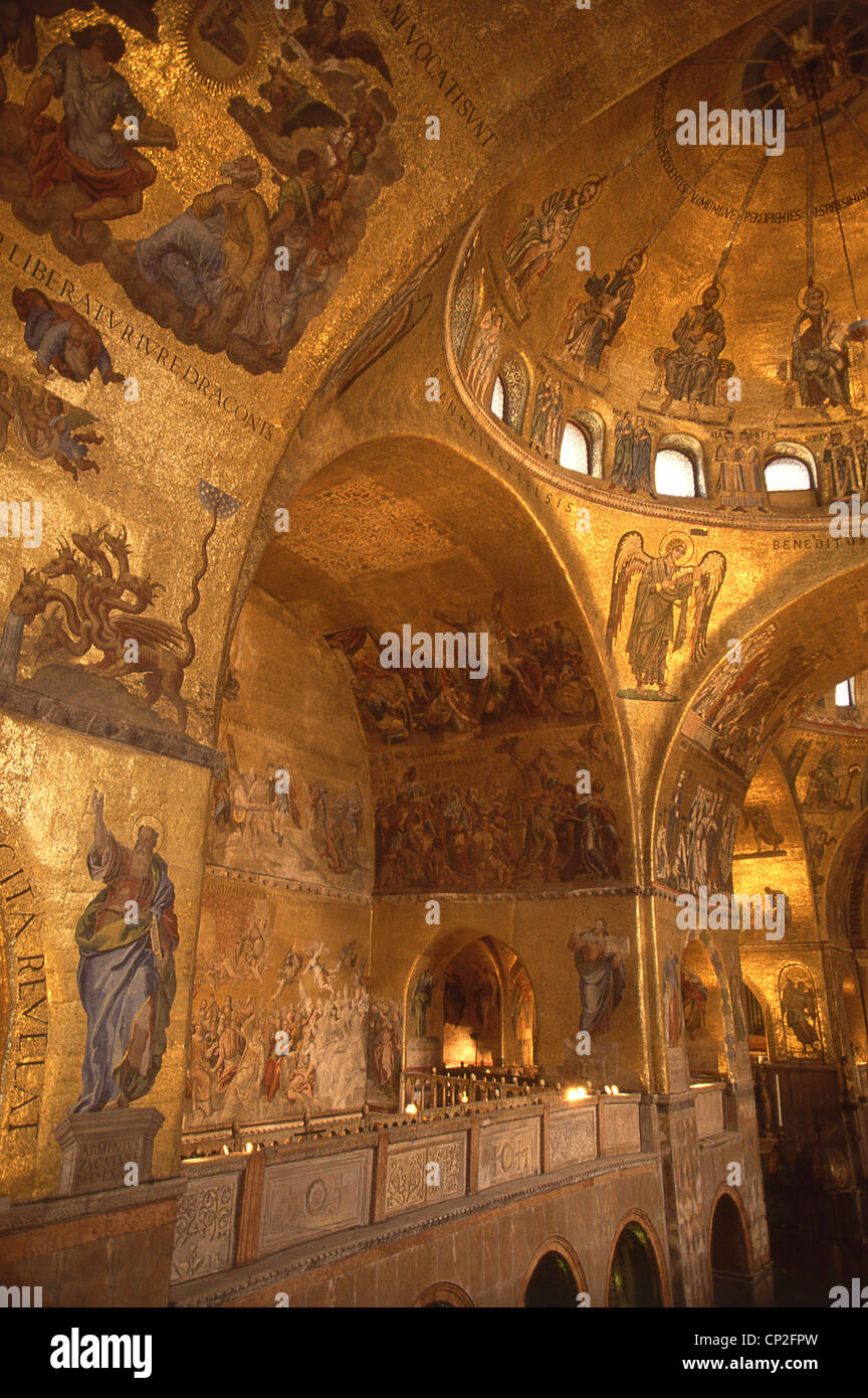 Guilded mosaics of Basilica di San Marco, St Mark's Square, Venice ...