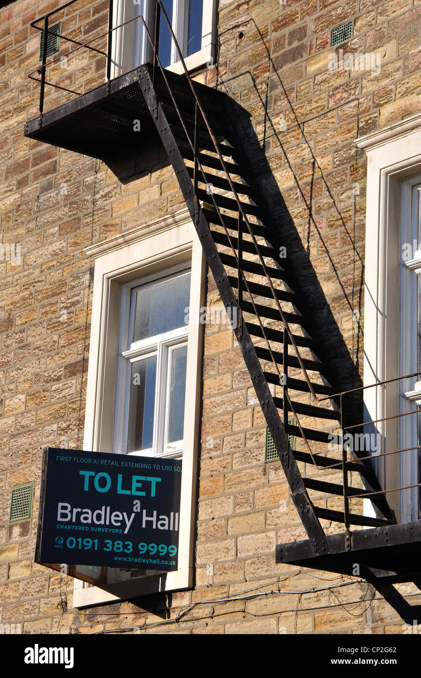 Uk fire escape stairs hi-res stock photography and images - Alamy