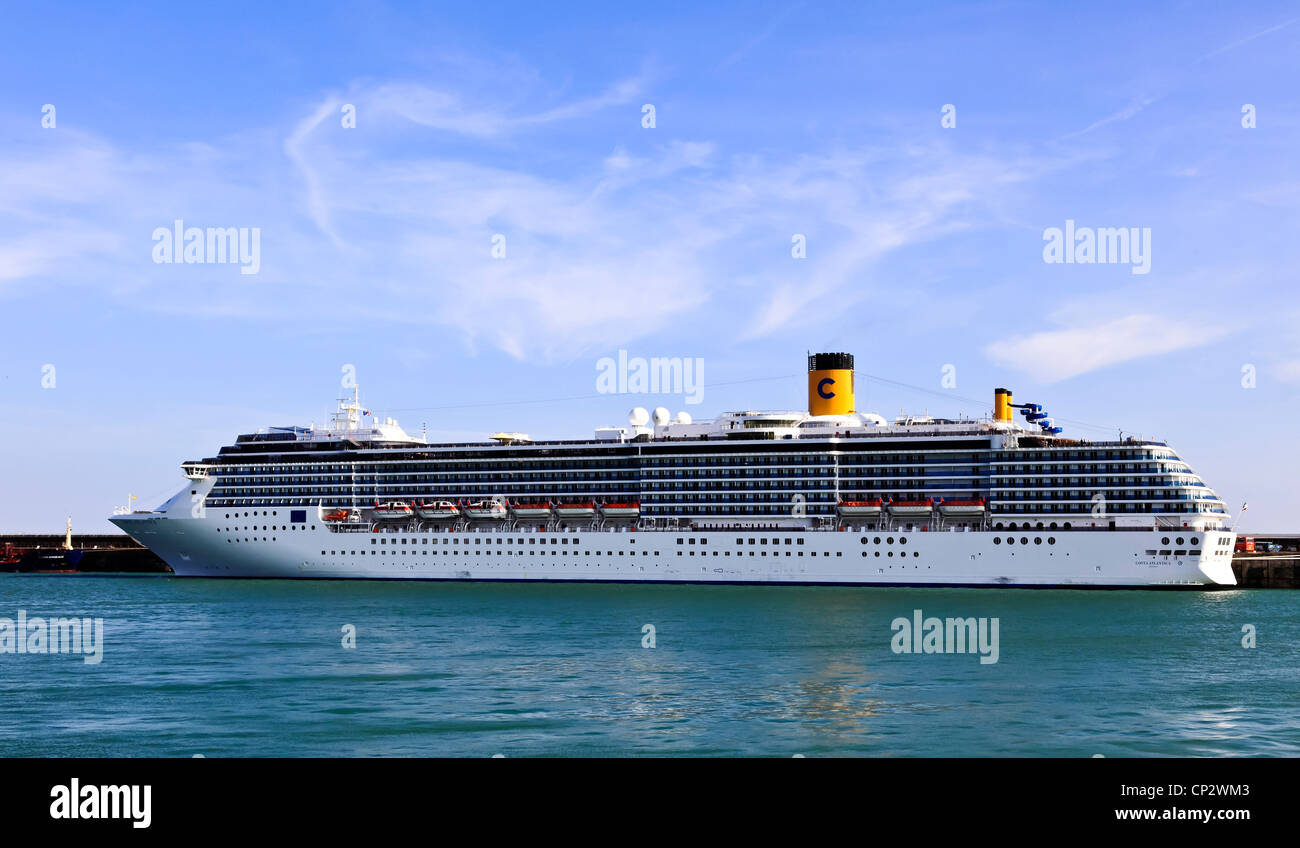 The dover boat hi-res stock photography and images - Alamy