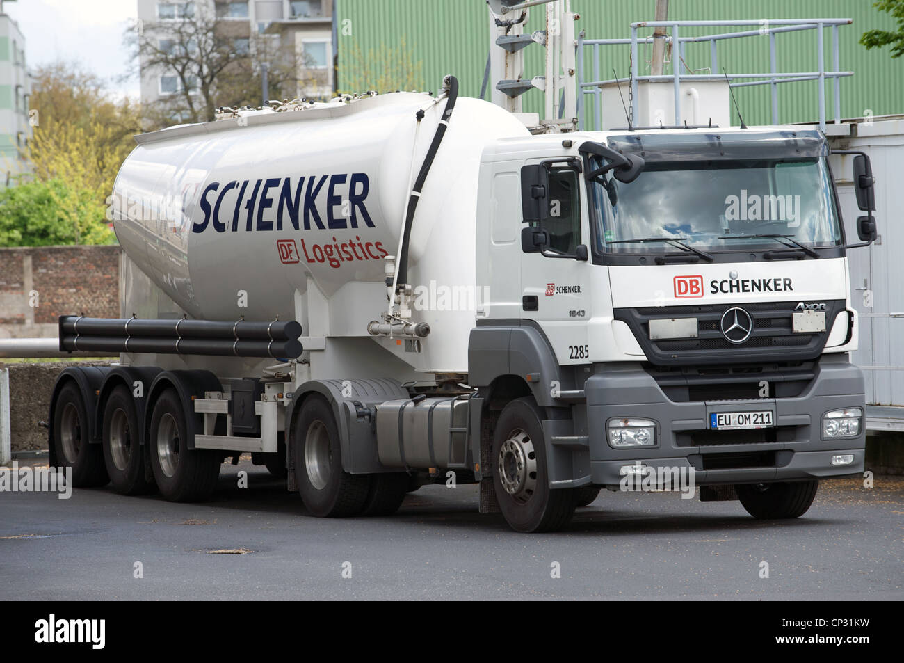 Road tanker hi-res stock photography and images - Alamy