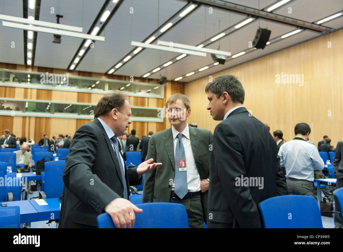 United nations meeting room hi-res stock photography and images - Alamy