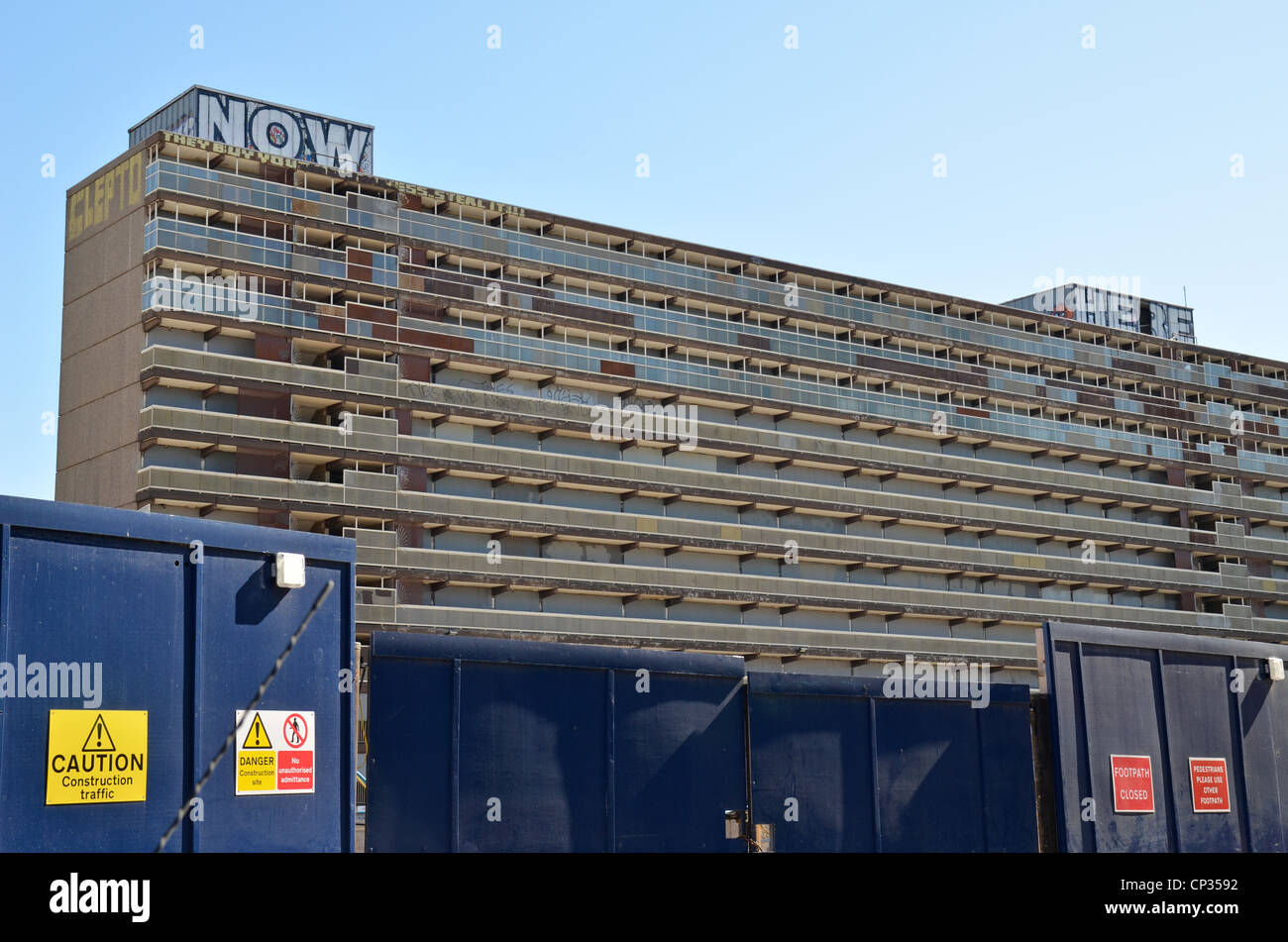 Block of flats on the Heygate estate, Elephant & Castle Stock Photo - Alamy