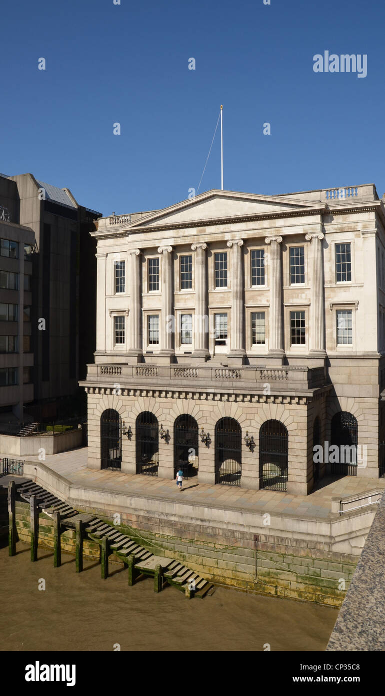 Exterior of Fishmonger's Hall, London Stock Photo - Alamy
