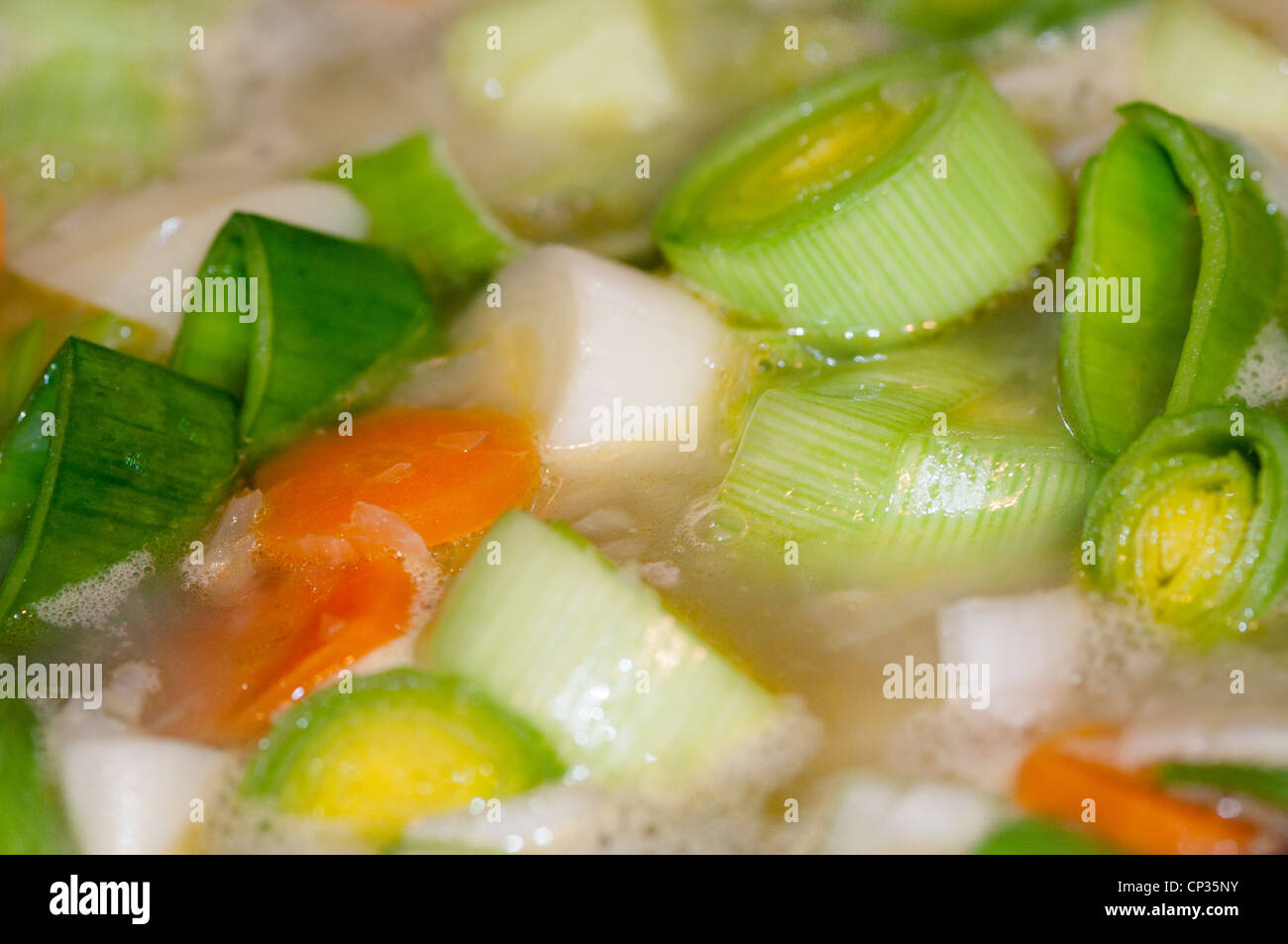 Simmer cooking hi-res stock photography and images - Alamy