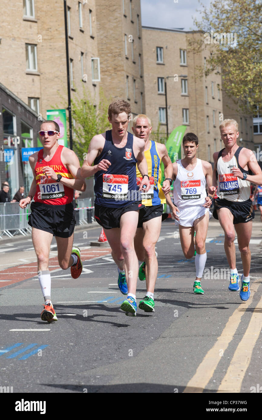 Elite and professional runners at the London Marathon Stock Photo - Alamy
