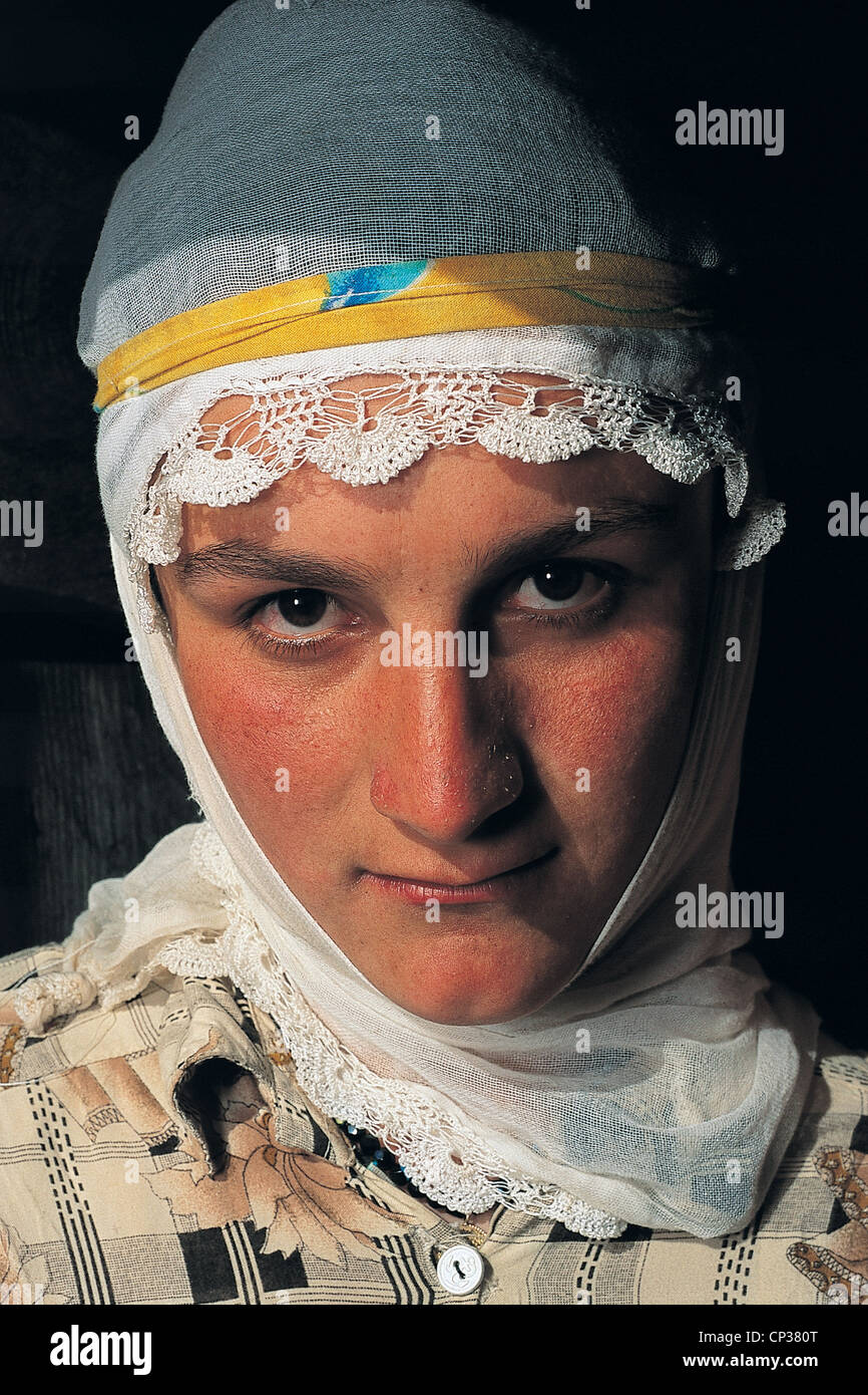 Portrait of an indigenous girl Sason Batman Turkey Stock Photo - Alamy