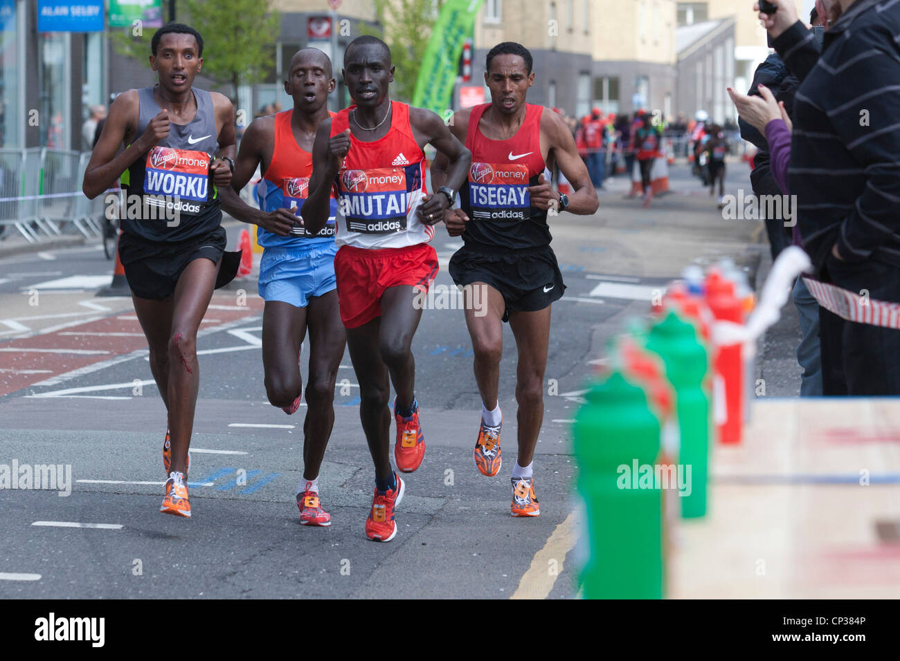 Elite and professional runners at the London Marathon Stock Photo - Alamy