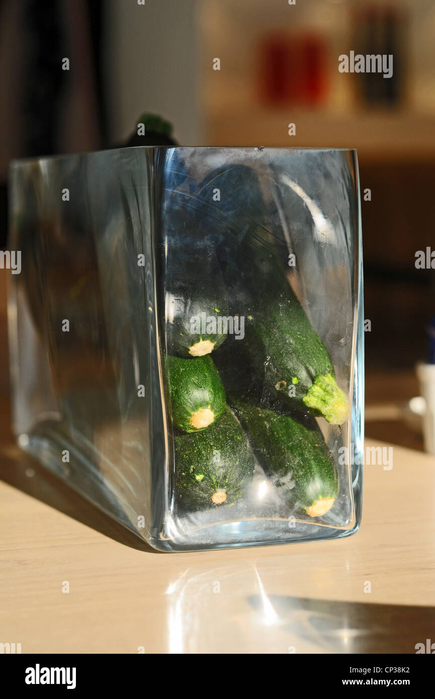 Courgette grown in container hi-res stock photography and images - Alamy