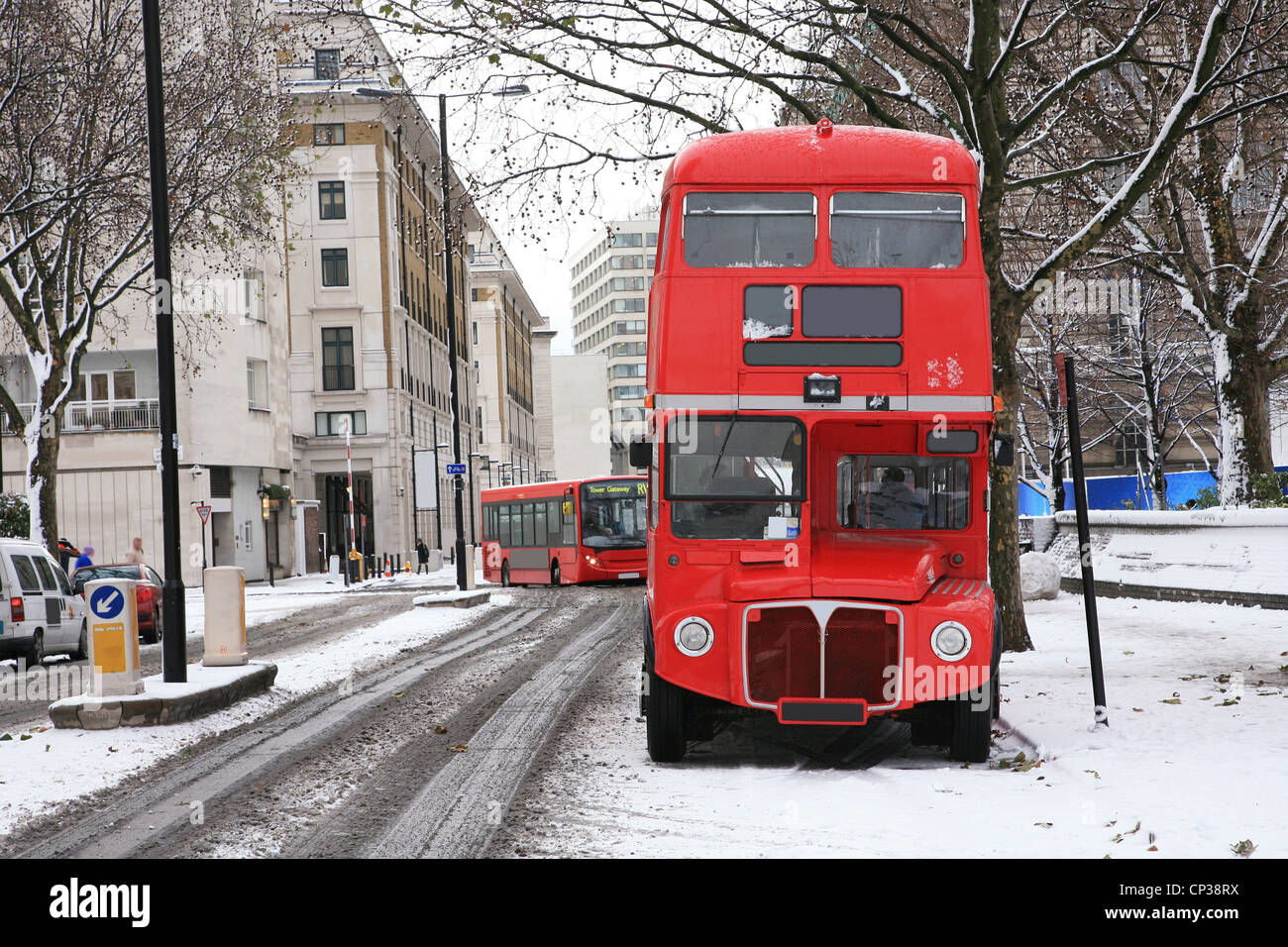 Open platform bus hi-res stock photography and images - Alamy
