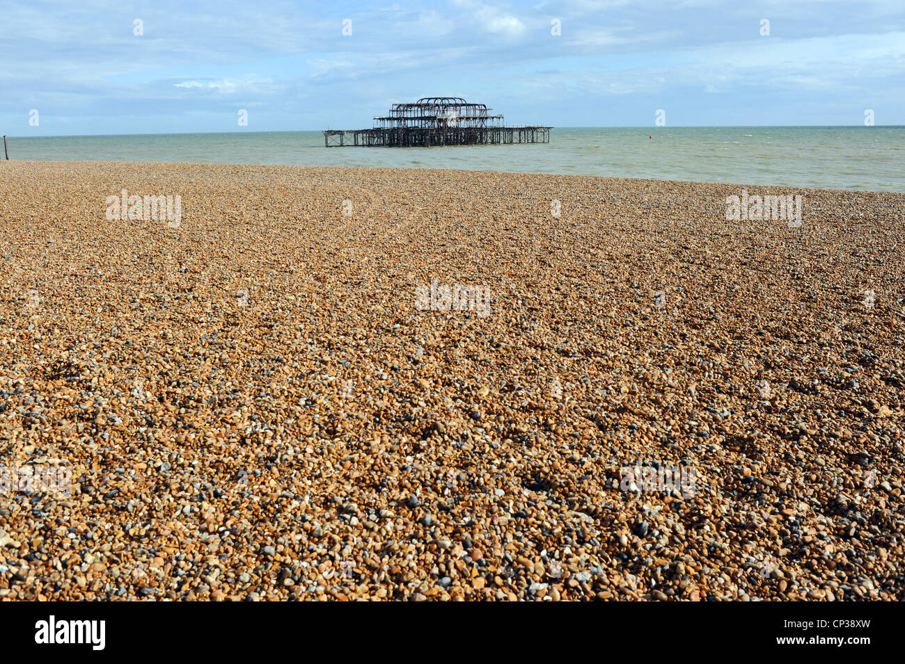 Pier pebble shingle beach sea hi-res stock photography and images - Alamy