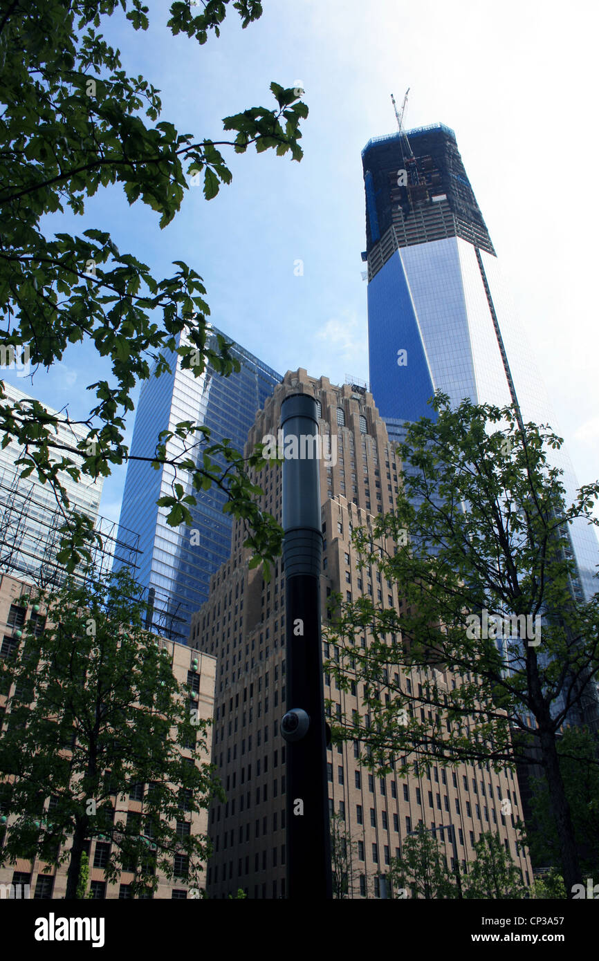 Construction of One World Trade Center (formerly the Freedom Tower) in ...