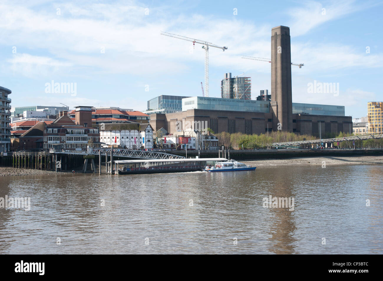 Tate modern chimney tower hi-res stock photography and images - Alamy