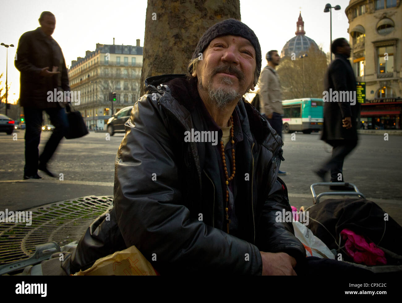 Hell in France . The homeless of the monuments, Mariano, a Polish ...