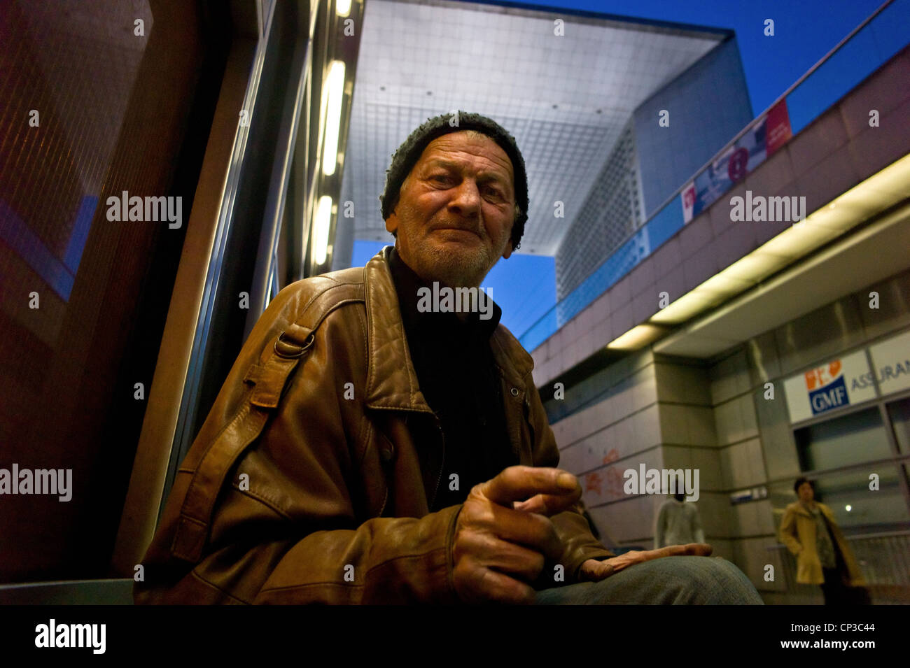 Urban poverty and national monument., Homeless Romanian Arch of Defense ...