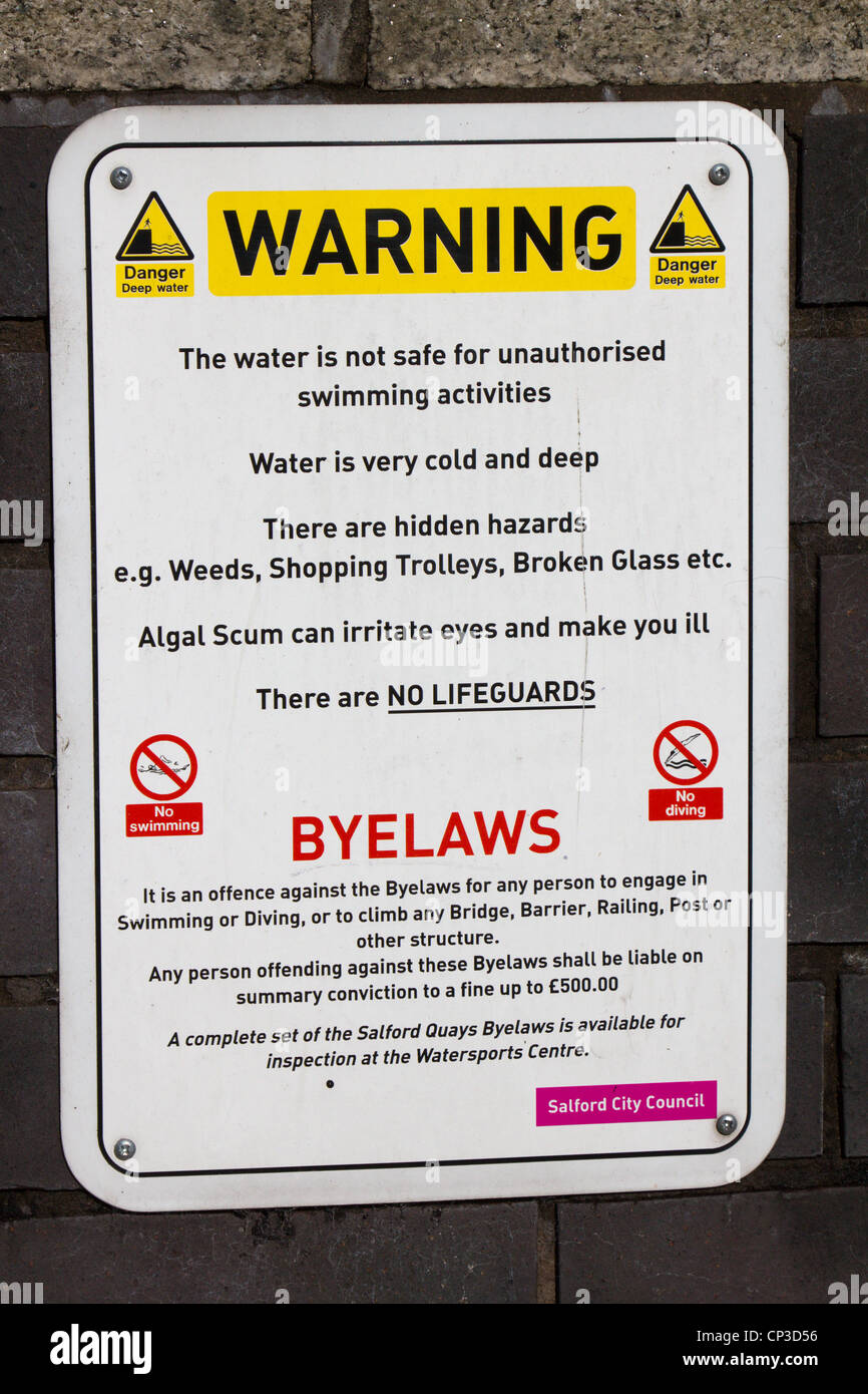 Danger sign warning broken glass hi-res stock photography and images ...