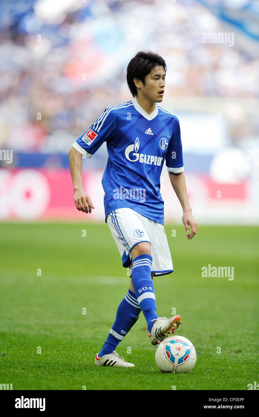 Atsuto Uchida , Schalke 04 Stock Photo - Alamy