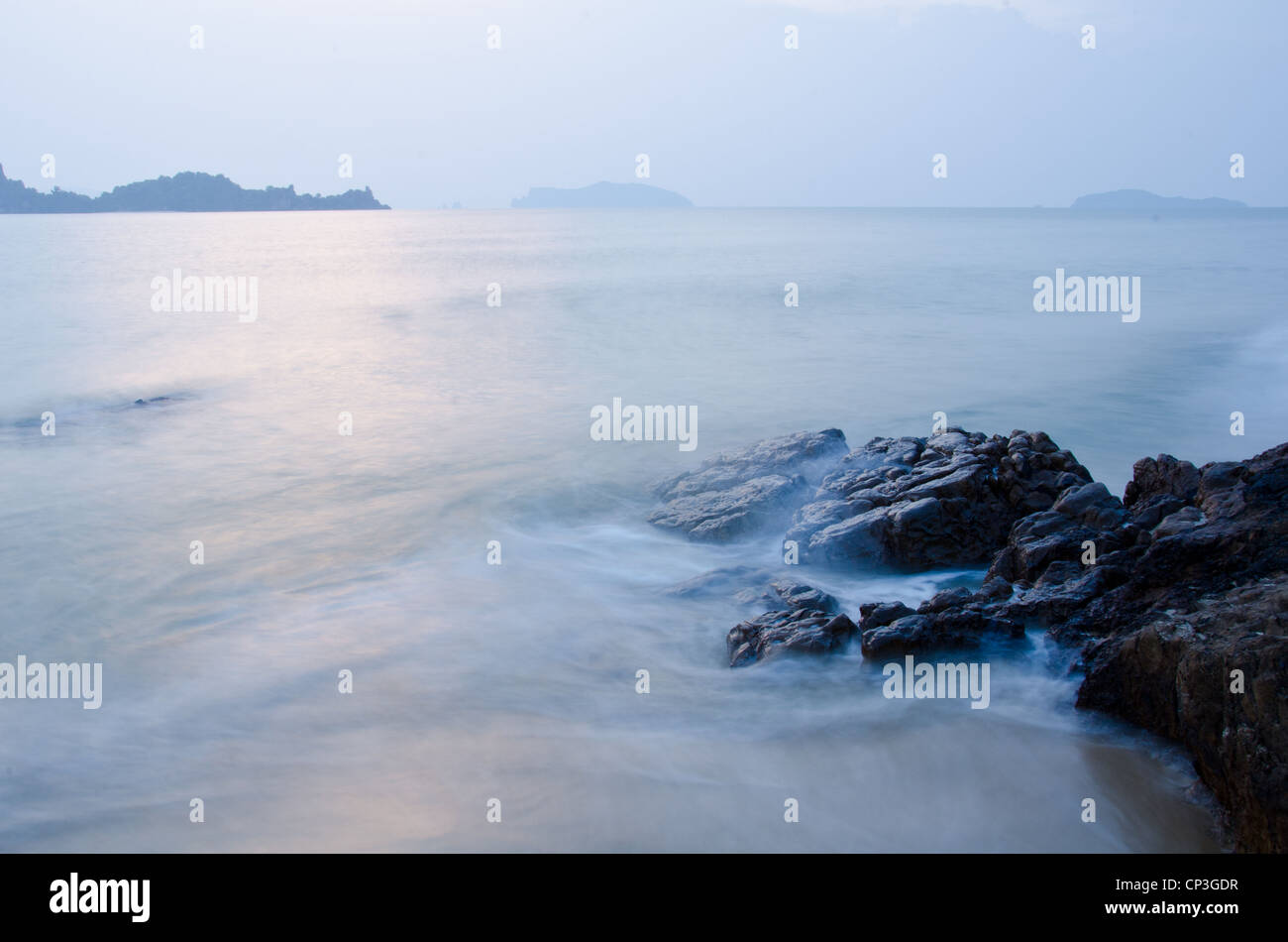 Lash of the waves hi-res stock photography and images - Alamy