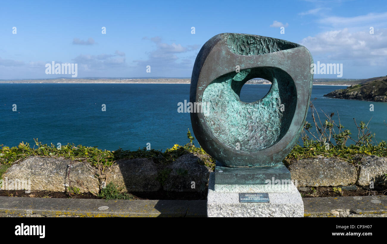 Barbara Hepworth Sculpture at St Ives Stock Photo - Alamy