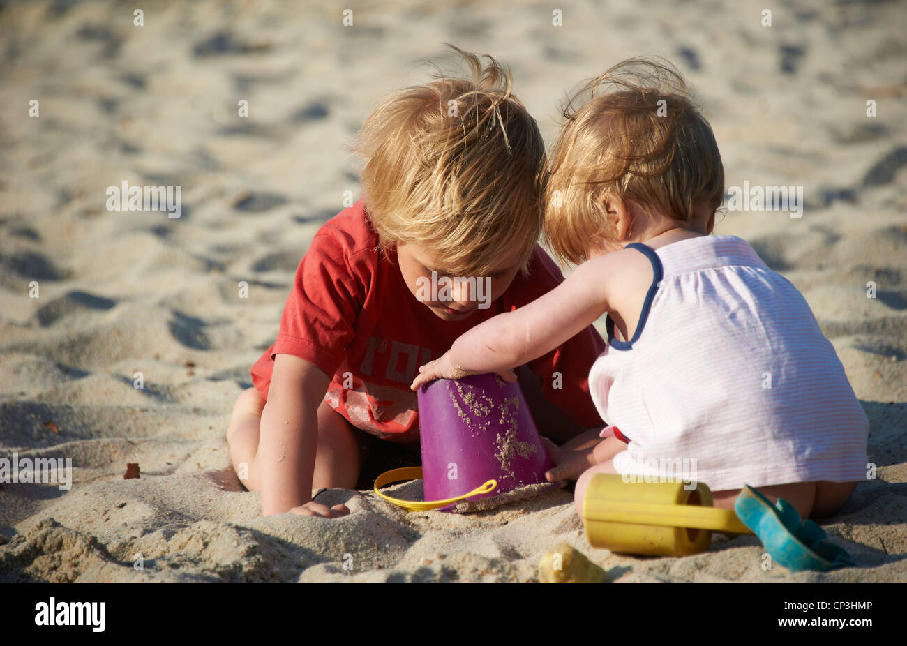 Siblings bathing together hi-res stock photography and images - Alamy