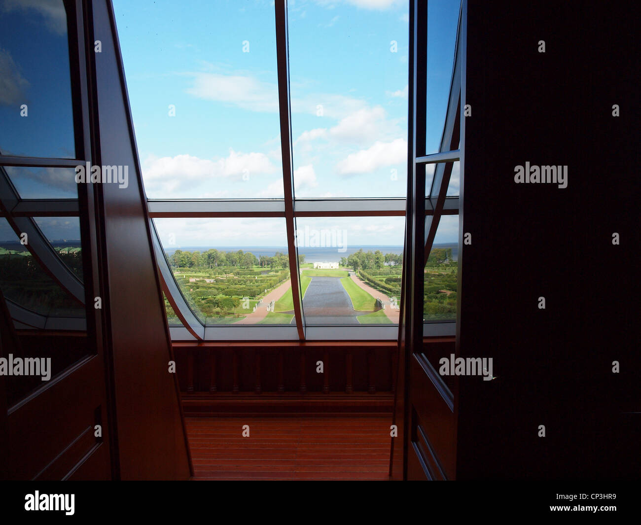 Strelna constantine palace hi-res stock photography and images - Alamy