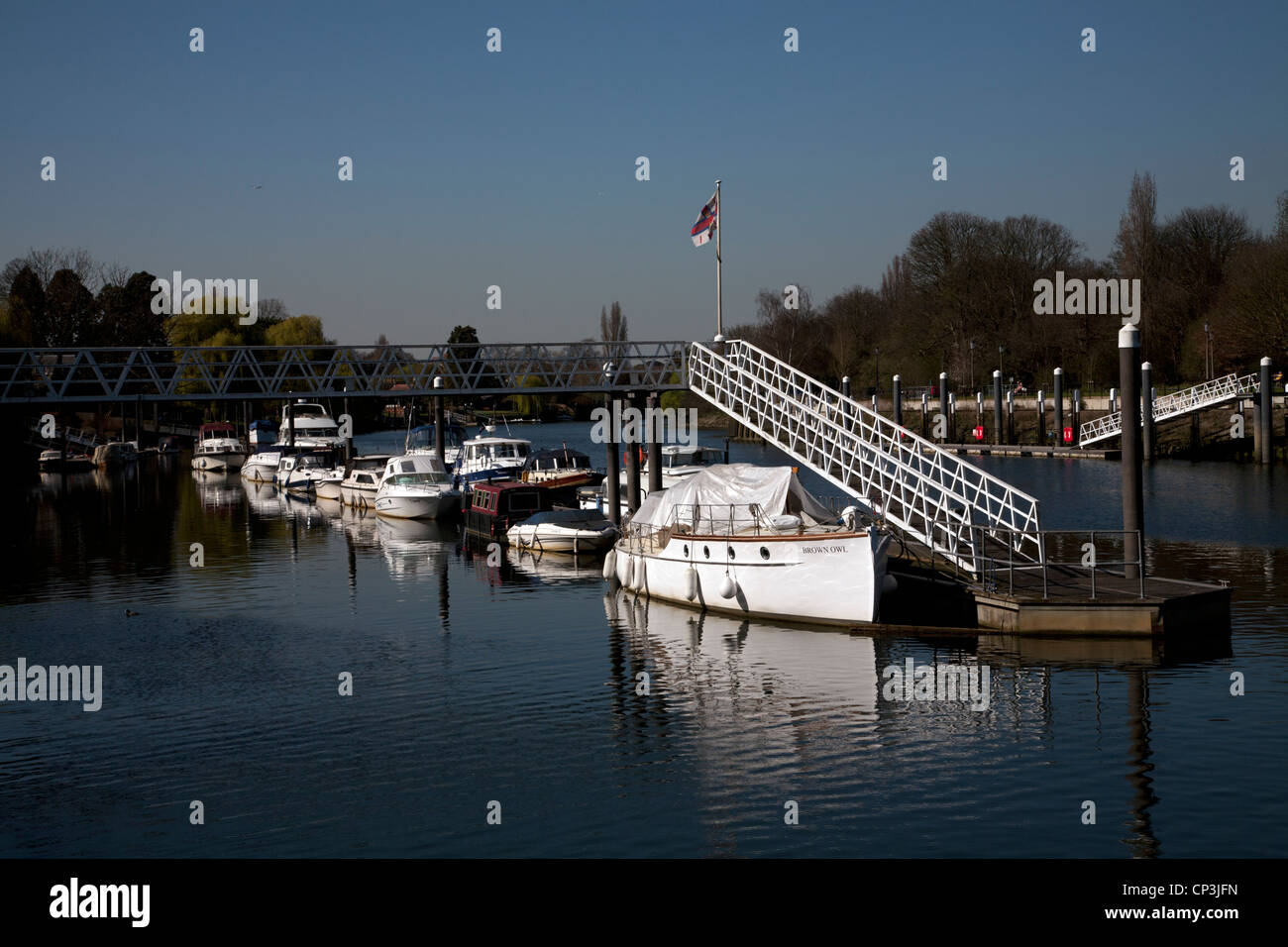 teddington lock teddington middlesex england Stock Photo - Alamy