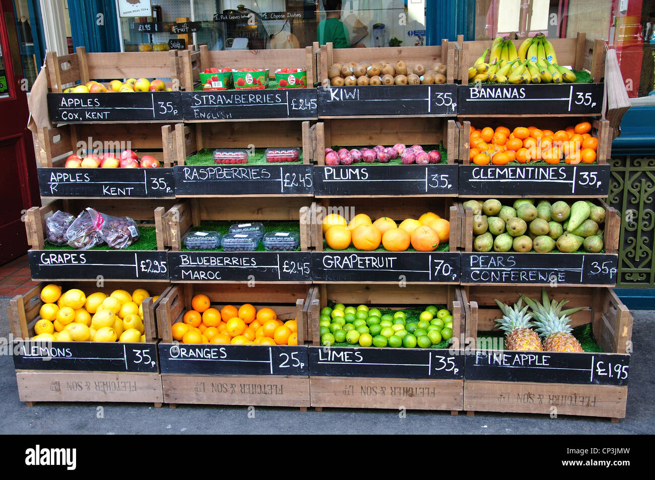 Fruit selection boxes outside grocers store, Leadenhall Market, City of ...
