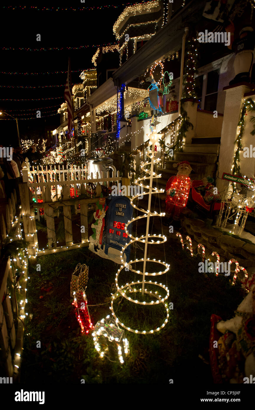 34th street baltimore christmas hi-res stock photography and images - Alamy