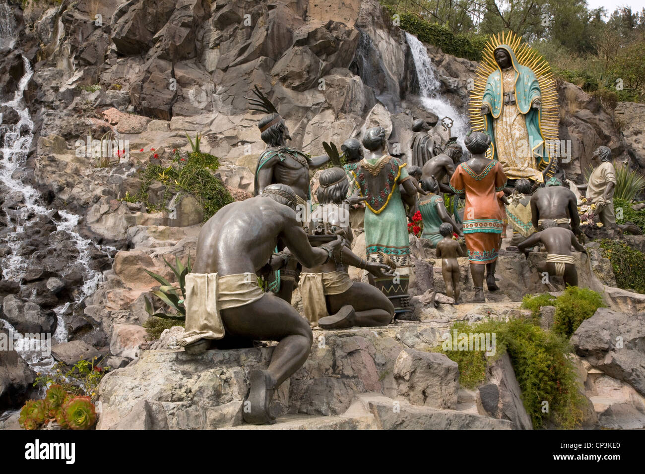 Lady praying mexico hi-res stock photography and images - Alamy