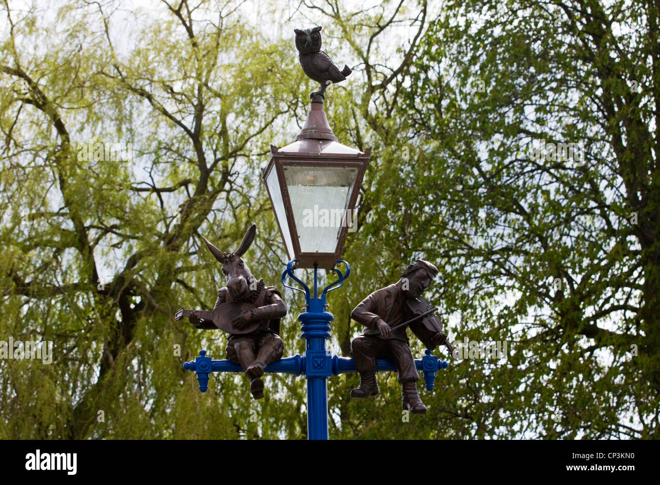 The donkey bard and fiddler lamp post hi-res stock photography and ...