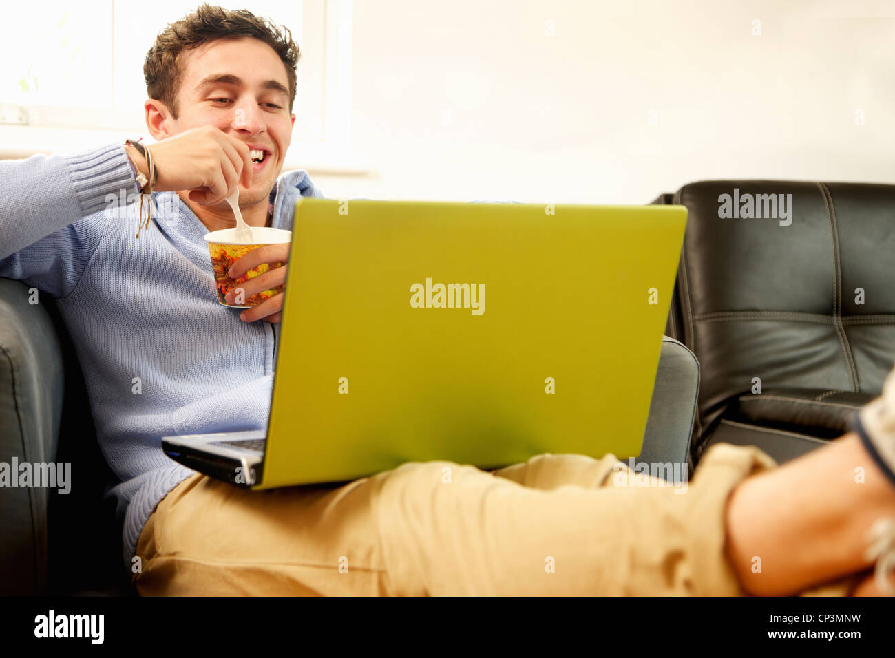 Candid teen legs hi-res stock photography and images - Alamy