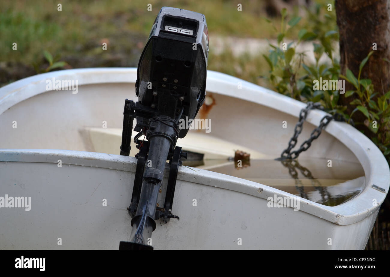 Row boat rain hi-res stock photography and images - Alamy