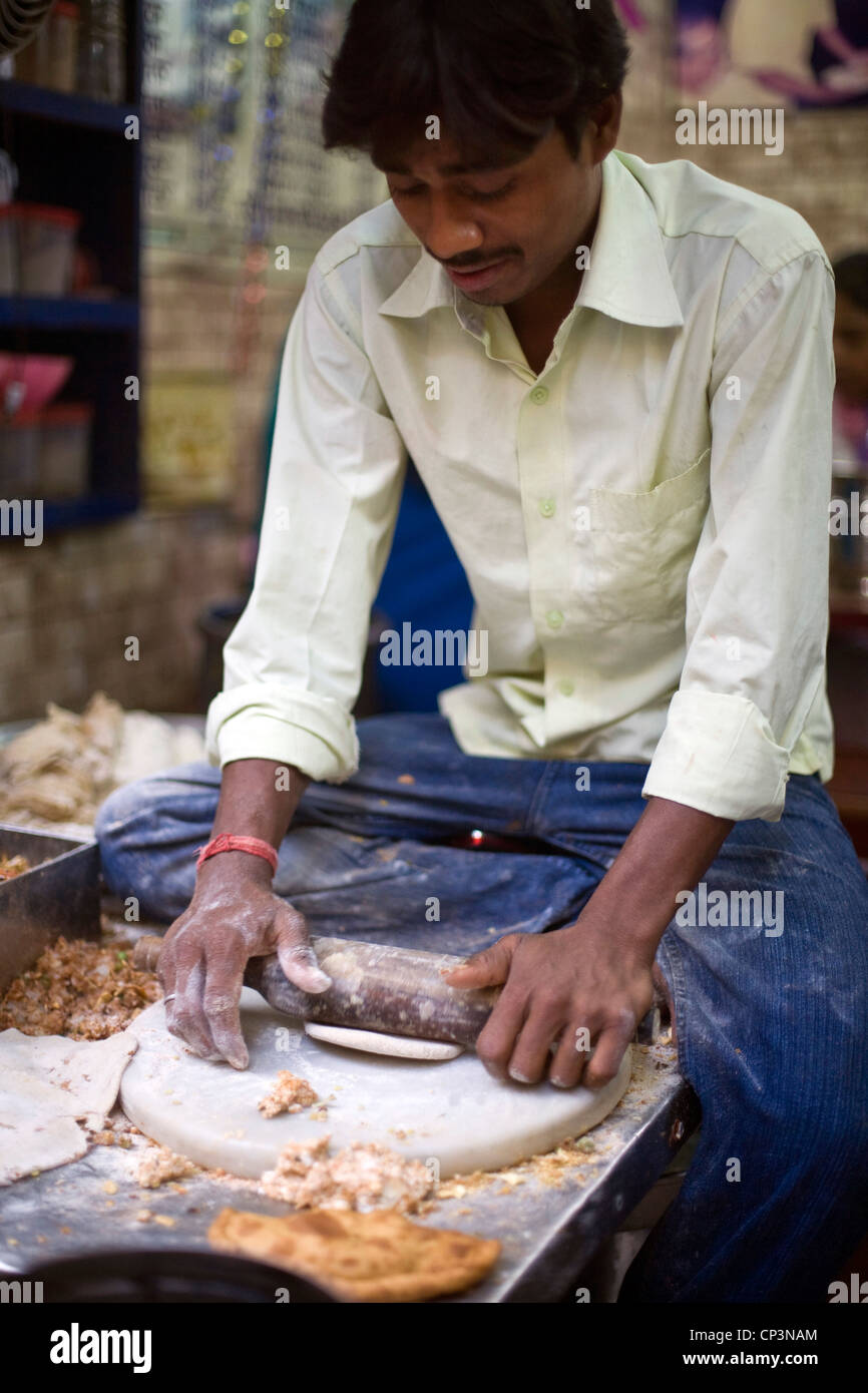 Man making paratha hi-res stock photography and images - Alamy