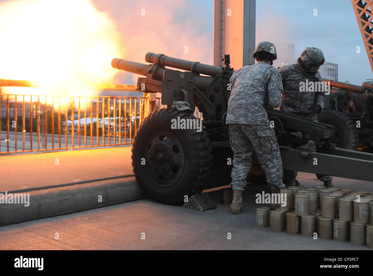 Kentucky Army National Guard members, Spc. William C. Harris and Sgt ...