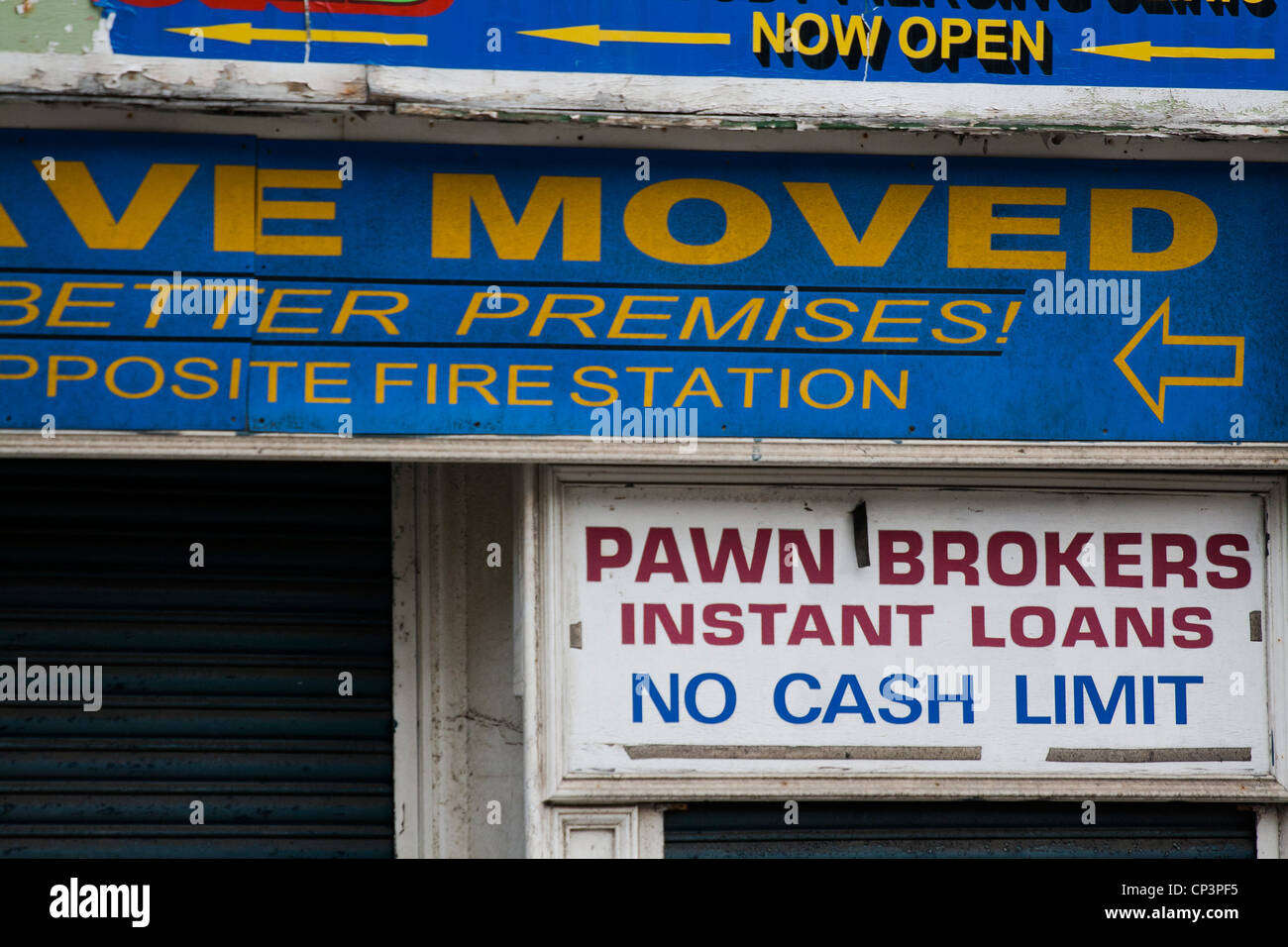 Pawn Broker signs Stock Photo - Alamy