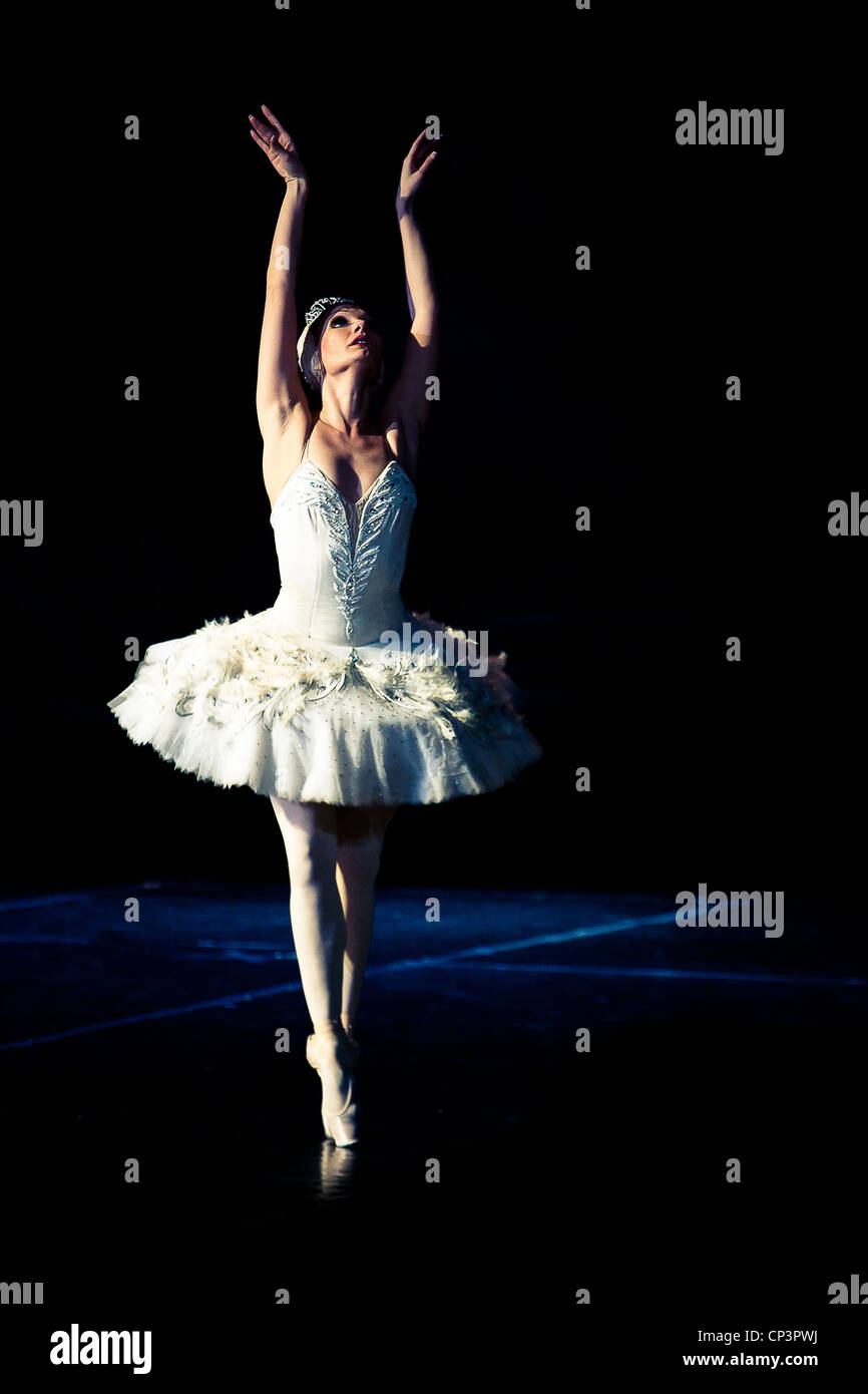 Tour of Classical Grand Ballet - Stars of the St. Petersburg Ballet ...