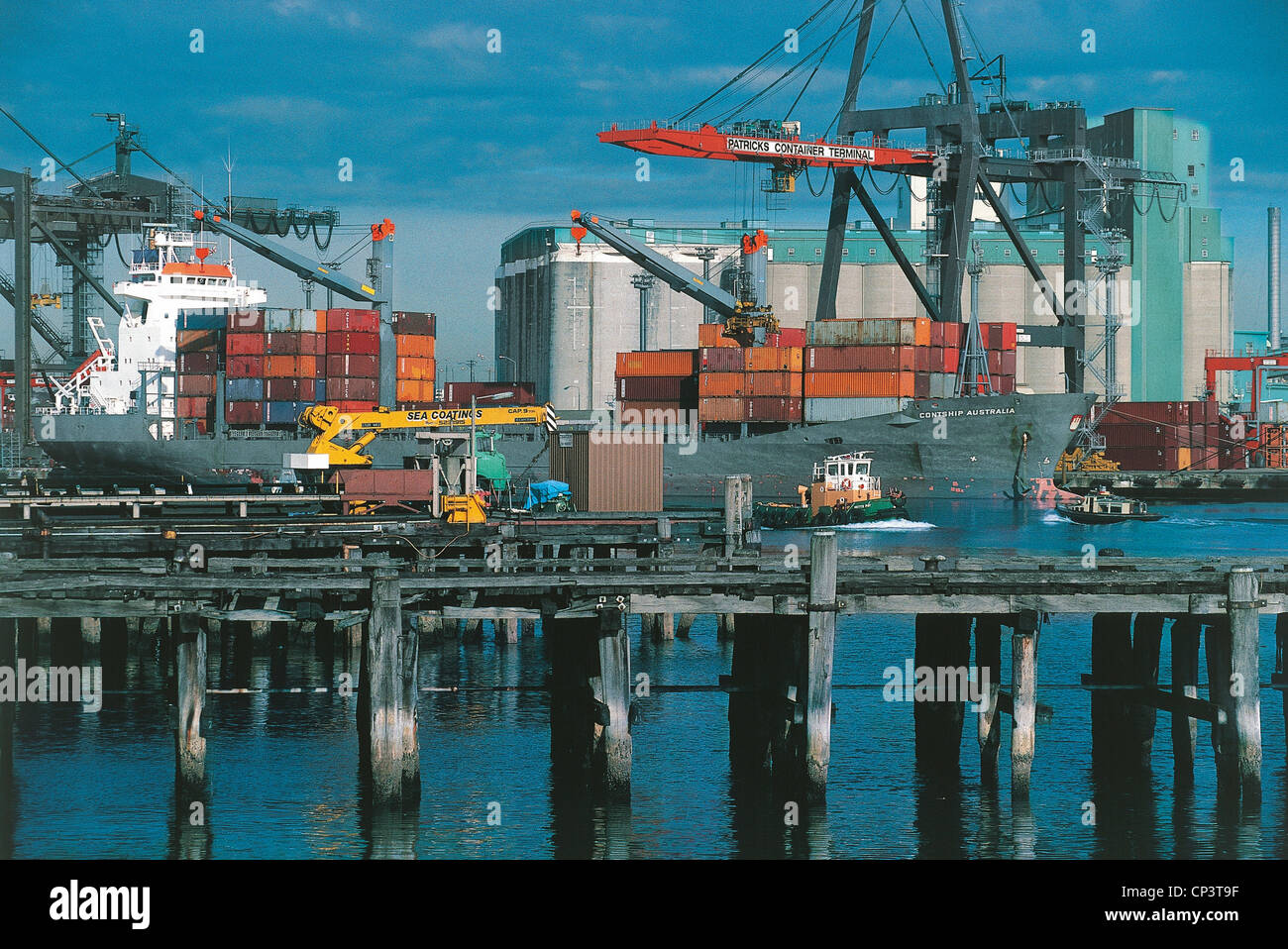 Sydney docks hi-res stock photography and images - Alamy