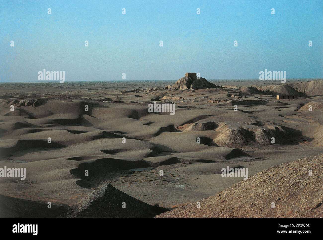 IRAQ Nippur ZIGURATT Stock Photo - Alamy