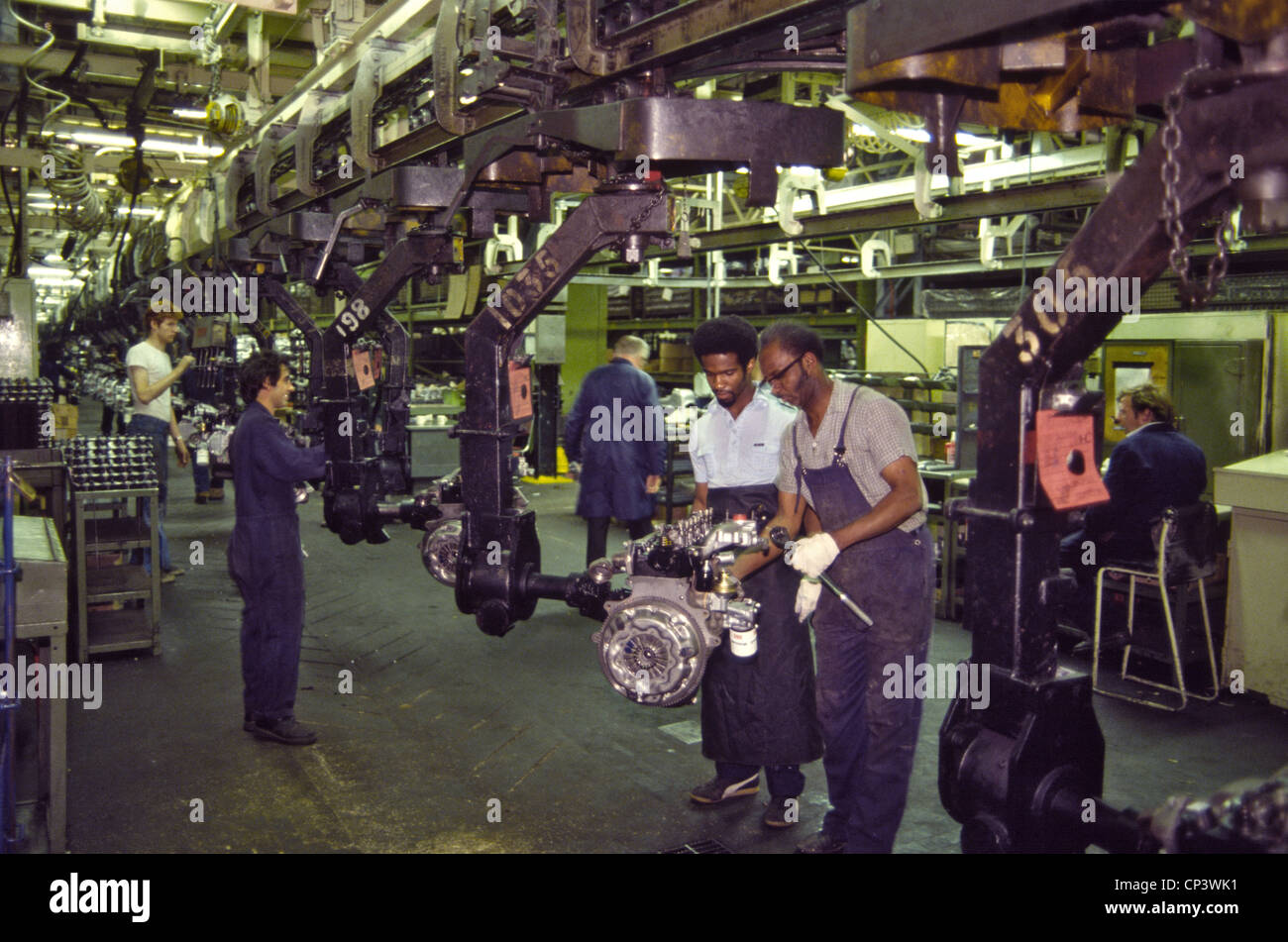 UK car factory Stock Photo - Alamy